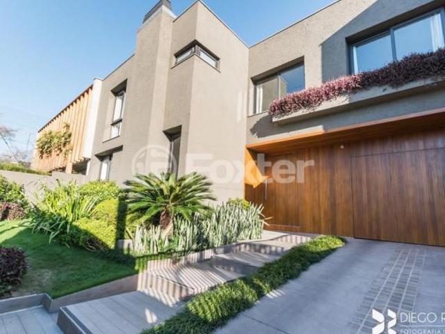 Casa, 3 dormitórios, 400 m², em Três Figueiras
