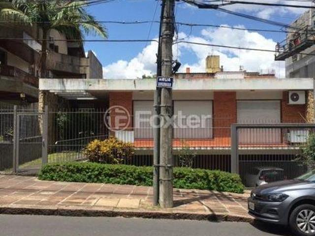 Casa, 3 dormitórios, 414 m², em Auxiliadora