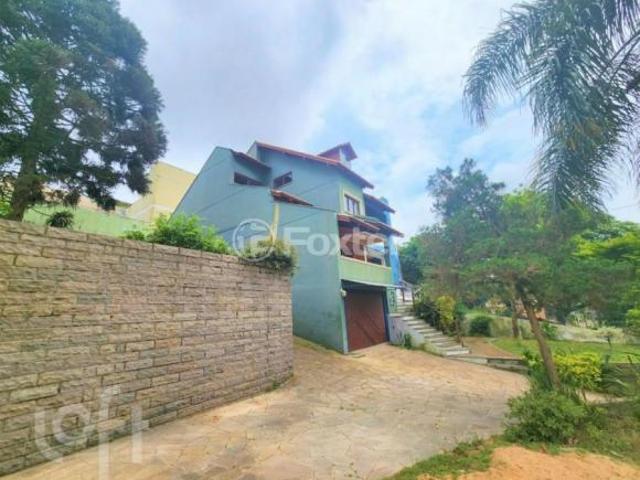 Casa, 3 dormitórios, 438.6 m², em Parque Santa Fé