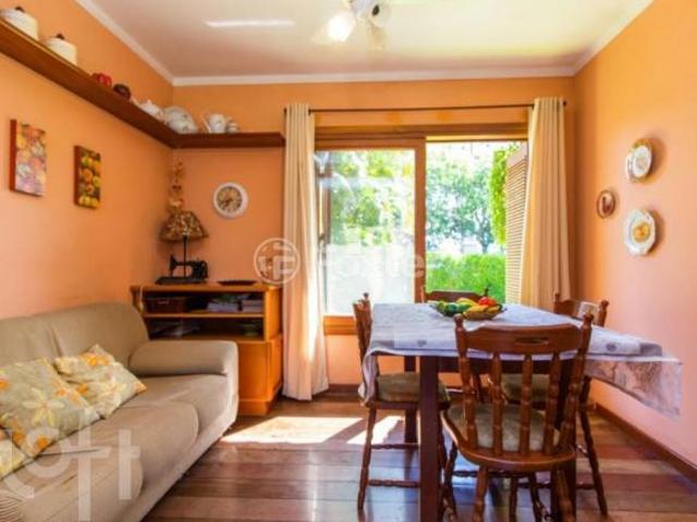Casa, 3 dormitórios, 430 m², em Tristeza