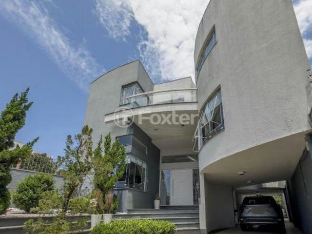 Casa, 3 dormitórios, 443 m², em Santo Antônio