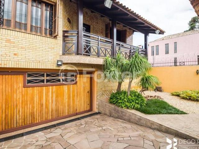 Casa, 3 dormitórios, 454 m², em Cristal