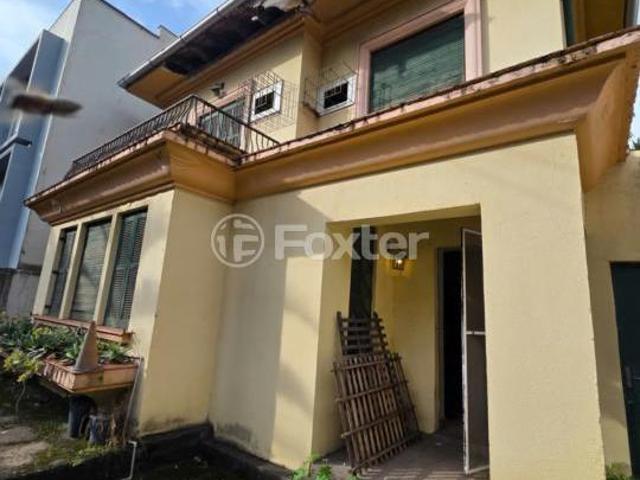 Casa, 3 dormitórios, 455 m², em Mont Serrat