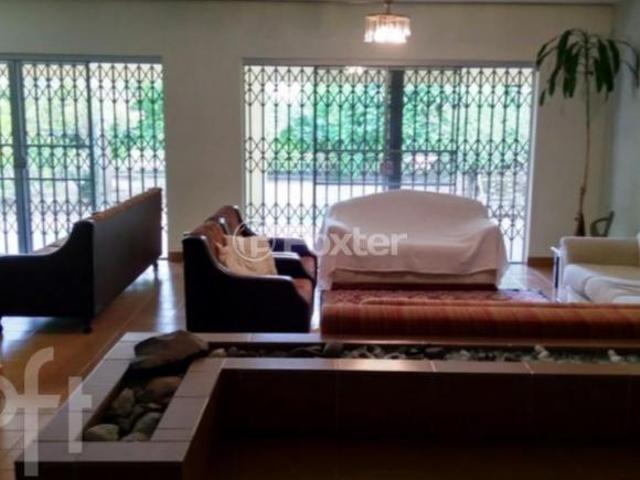 Casa, 3 dormitórios, 476 m², em Belém Novo