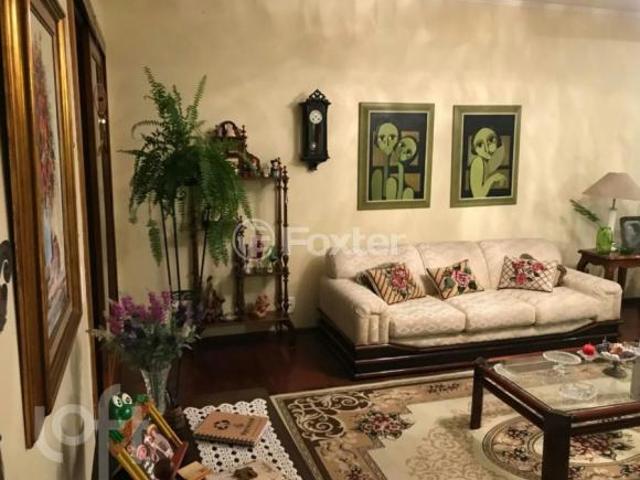 Casa, 3 dormitórios, 500 m², em Cascata