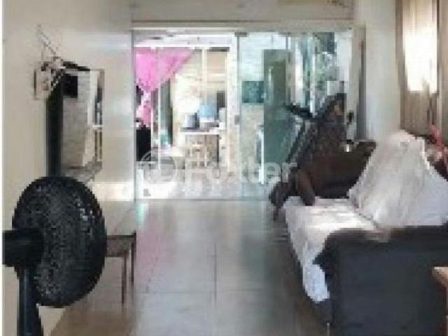 Casa, 3 dormitórios, 500 m², em Mathias Velho