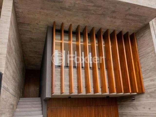 Casa, 3 dormitórios, 500 m², em Três Figueiras
