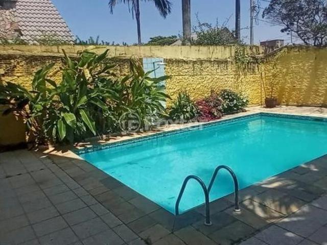 Casa, 3 dormitórios, 525 m², em Jardim Santa Helena