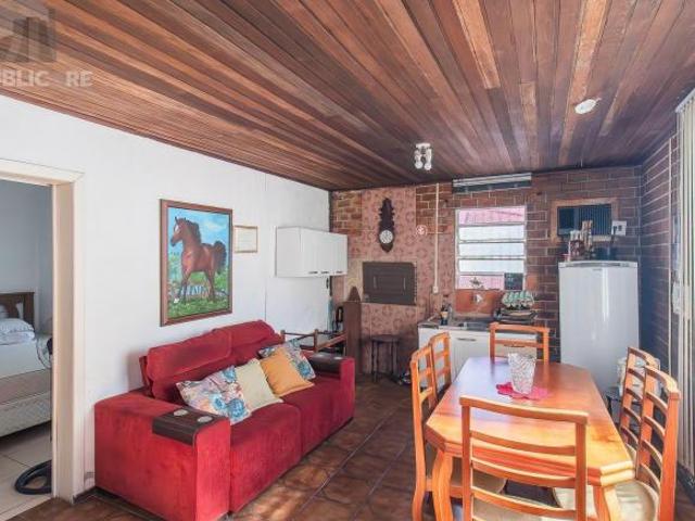 Casa 3 dormitórios, 5 vagas