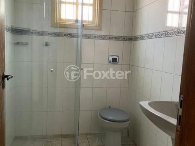 Casa, 3 dormitórios, 70 m², em Centro