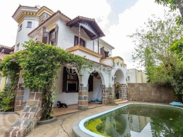 Casa, 3 dormitórios, 750 m², em Petrópolis