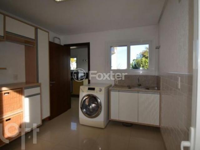 Casa, 3 dormitórios, 990 m², em Campo Novo