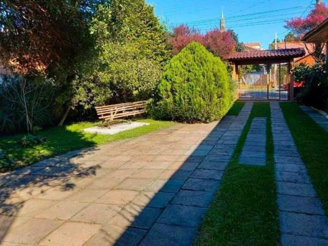 CASA 3 DORMITÓRIOS COM EDÍCULA NO CENTRO