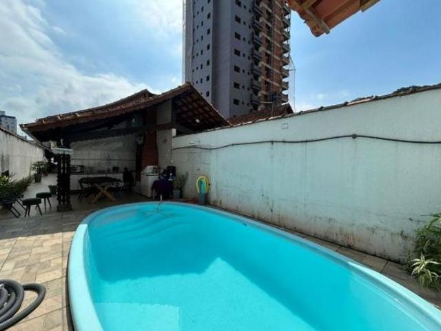 Casa 3 quarto com piscina no Canto do Forte, Praia Grande/SP