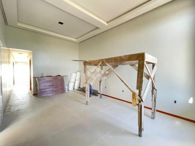 Casa 3 dormitórios com Suíte no Residencial Schons