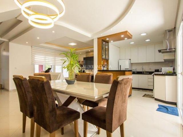 casa 3 dormitórios com suíte e vaga
