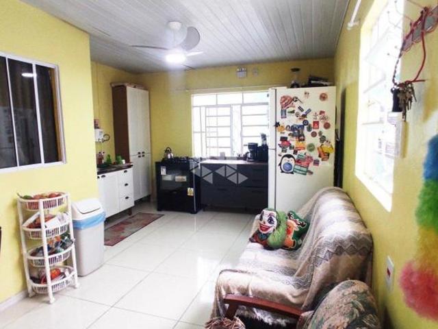 Casa 3 dormitórios com suíte, pátio e edícula no Jardim Carvalho