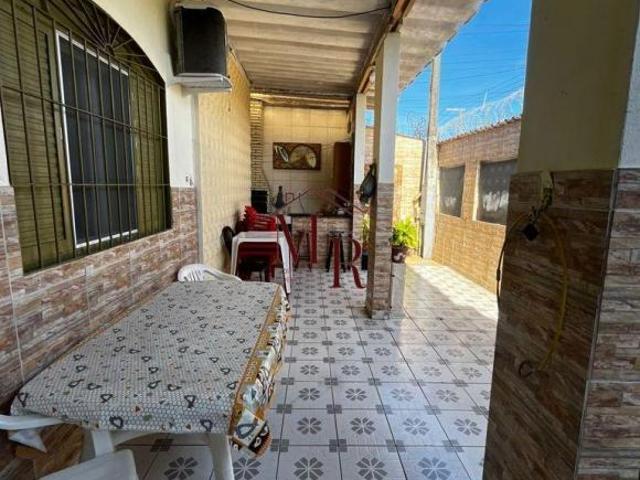 Casa 3 Dormitórios com 1 suíte Vila Caiçara Praia Grande SP