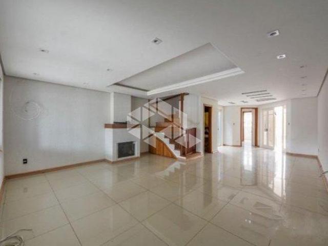 Casa 3 dormitórios com 2 vagas no Jardim Verde Ipanema