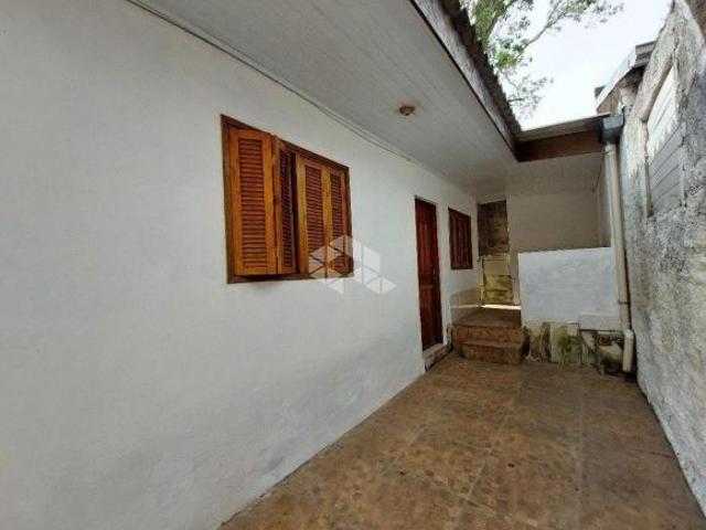 Casa 3 dormitórios com 82m² bairro Partenon