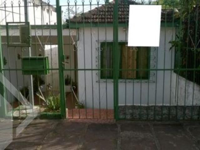 Casa 3 dormitórios à venda