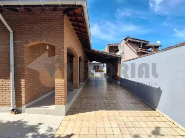 Casa 3 dormitórios à venda, 210 m² por R$ 650.000,00 Indaiá Caraguatatuba/SP
