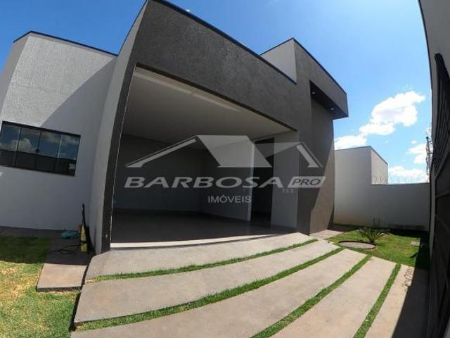 Casa 3 dormitórios á venda Jardim Serrano