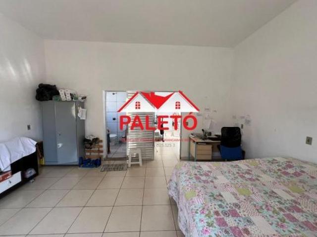 Casa 3 dormitórios a venda na cidade de Bofete, Bairro Santa Catarina