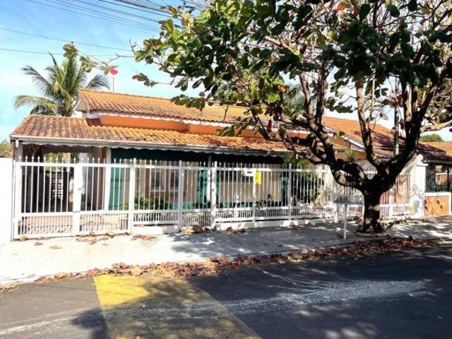 Casa 3 dormitórios Águas de São Pedro