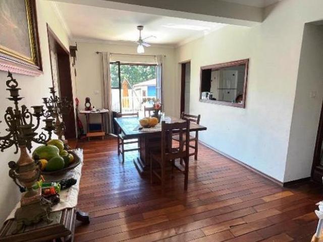 CASA 3 dormitórios Águas de São Pedro