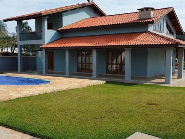 CASA 3 DORMITÓRIOS ALTO PADRÃO EM IPERÓ
