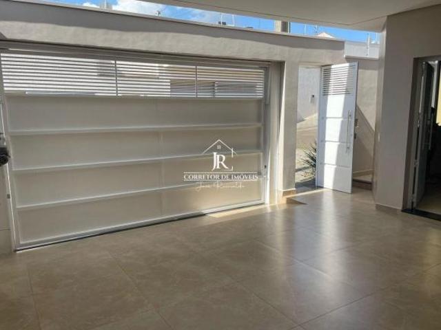Casa 3 dormitórios Alto Padrão Residencial Oliveira