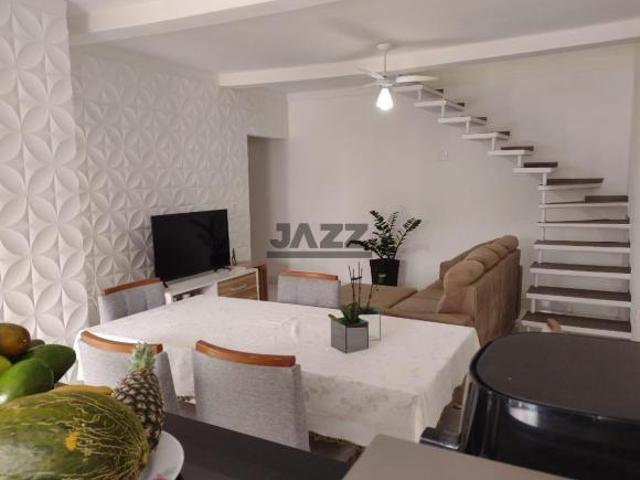 Casa 3 dormitórios, área privativa de 174 m² localizada no Jardim Vista Alegre em Bragança Paulista