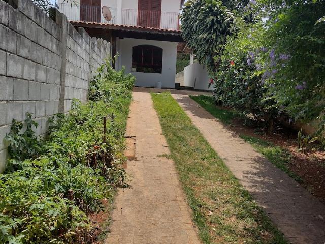 casa 3 dormitórios assobradada