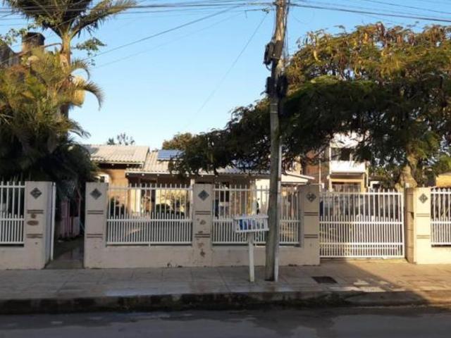 Casa 3 Dormitórios Bairro Curtume