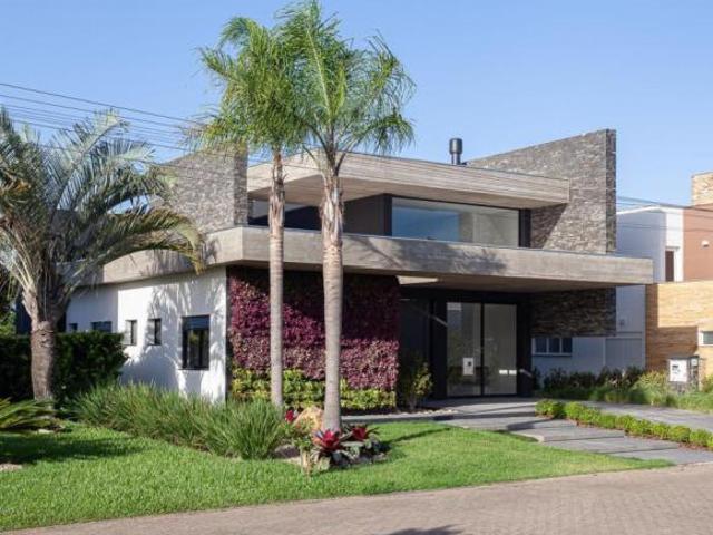 Casa 3 Dormitórios Bairro Itapeva