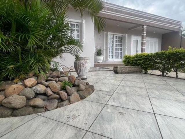 Casa 3 Dormitórios Bairro Praia da Cal