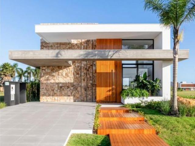 Casa 3 Dormitórios Bairro Praia da Cal