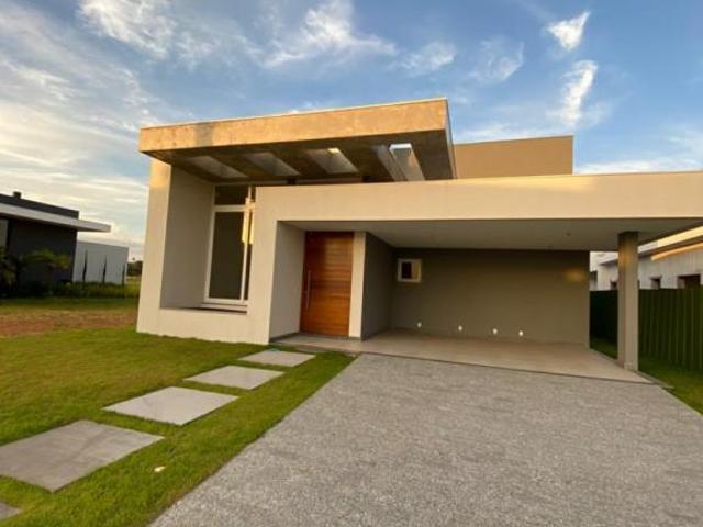 Casa 3 Dormitórios Bairro Reserva das Aguas