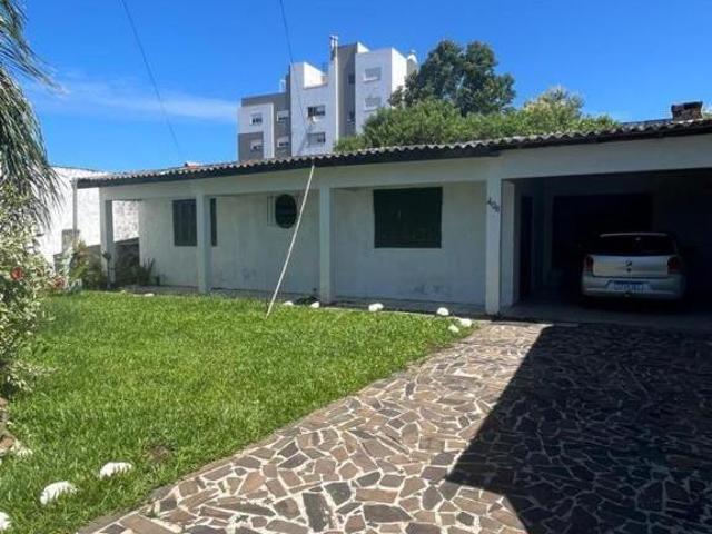 Casa 3 Dormitórios Bairro Stan