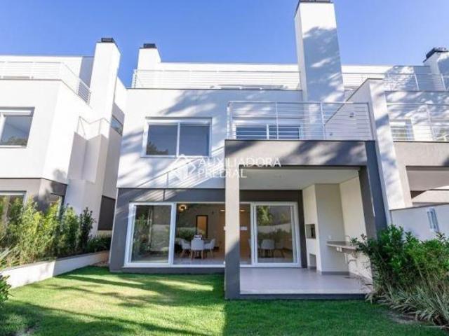 CASA 3 DORMITÓRIOS E 3 VAGAS NA PEDRA REDONDA