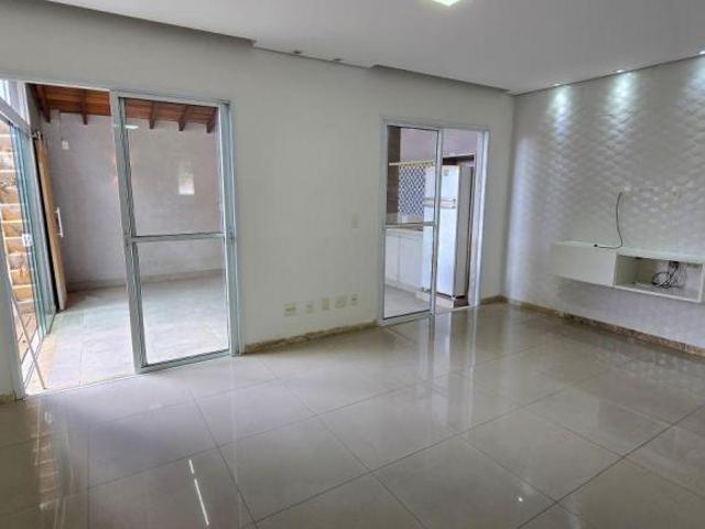 CASA 3 DORMITORIOS EM CONDOMNJIO FECJHADO LAZER COMPLETO COLONIA JUNDIAI SP