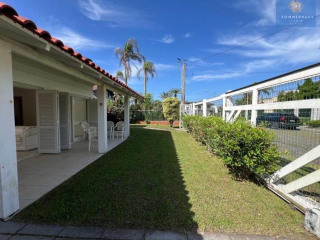 Casa 3 dormitórios em Atlãntida