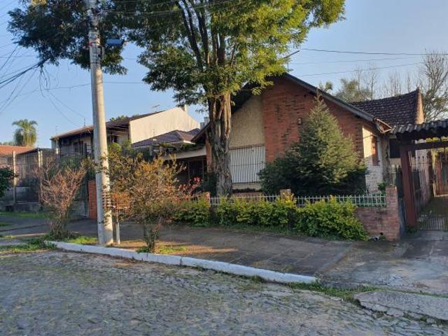 Casa 3 dormitórios em Novo Hamburgo / Ouro Branco