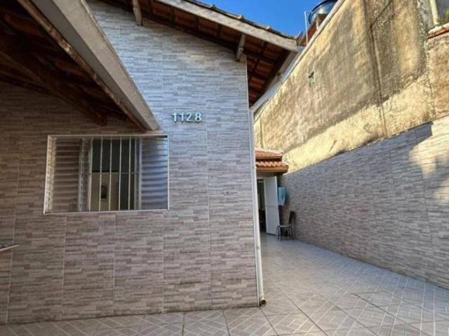 CASA 3 DORMITORIOS LADO PISTA FINANCIAMENTO ITANHAEM