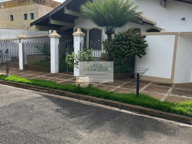 Casa 3 dormitórios no bairro Jardim Aclimação
