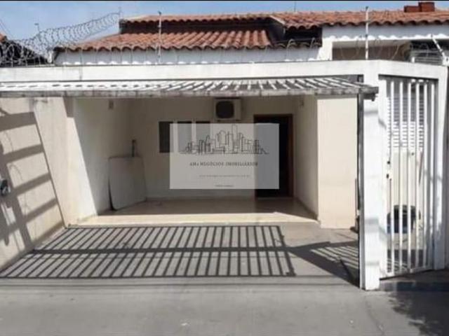 Casa 3 dormitórios no bairro João Paulo II