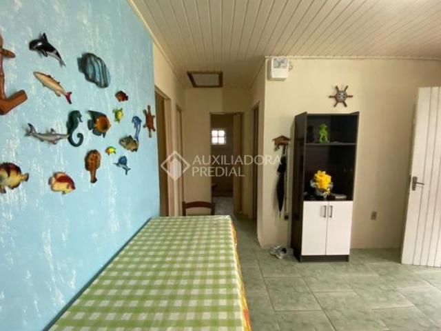 Casa 3 dormitórios, no Balneário Magistério