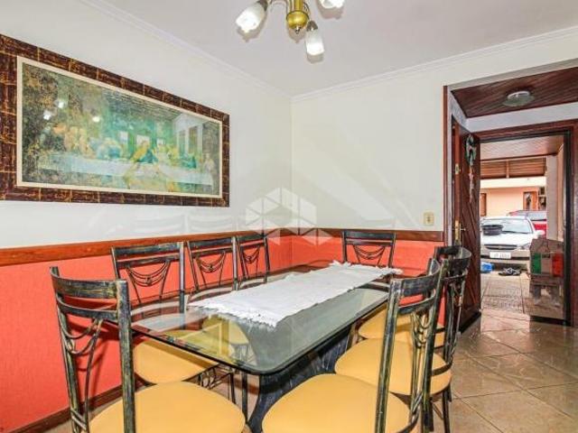 Casa 3 dormitórios no Guaruja, 2 vagas, condominio fechado!