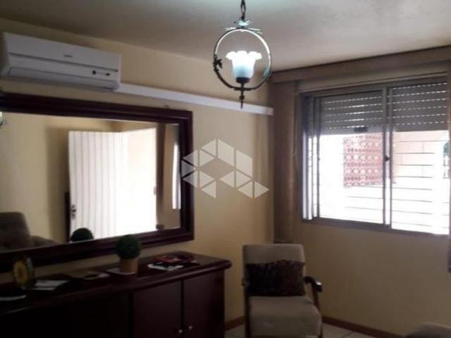 Casa 3 dormitórios no engenho